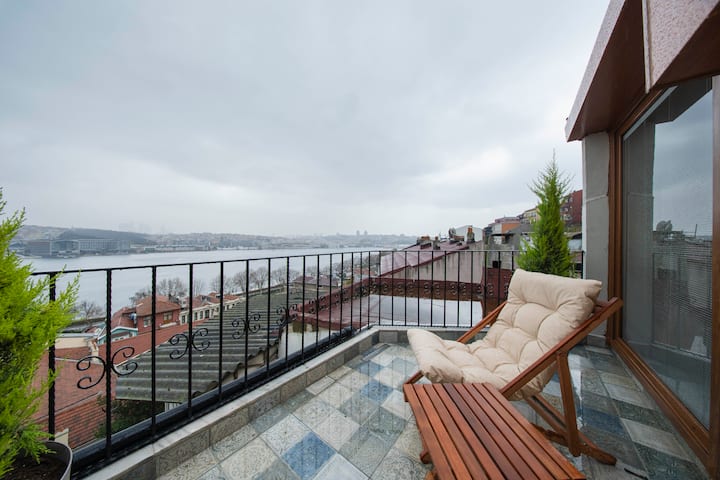 Memoria Balat Panorama House
5 Yatak Odası 3 Banyo - Fatih