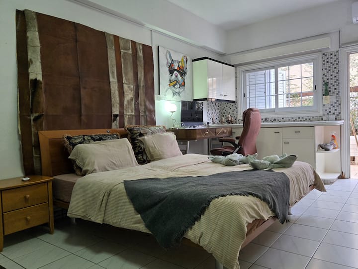 Stylish Engomi Studio W/ Outdoor Near Universities - Nicosie