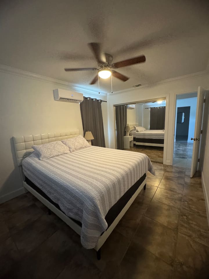 Villa Stephanie - Tampa, FL