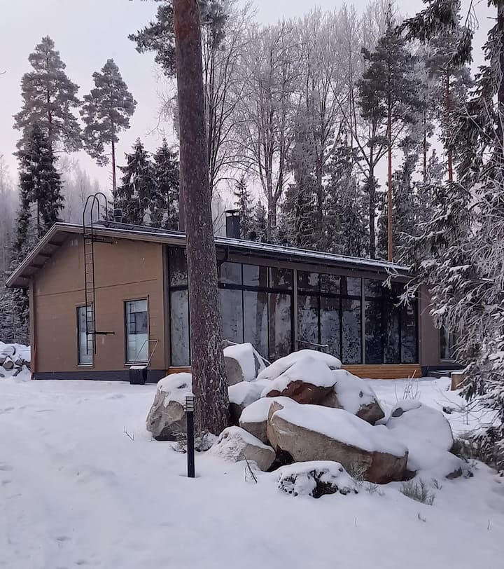 Uusi Hirsitalo + Rantasauna - Lahti