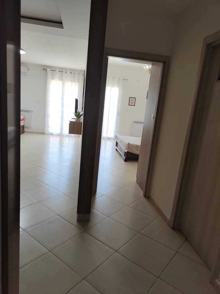 Le 6.
 Votre Pied-à-terre Paisible à Oran - Algérie
