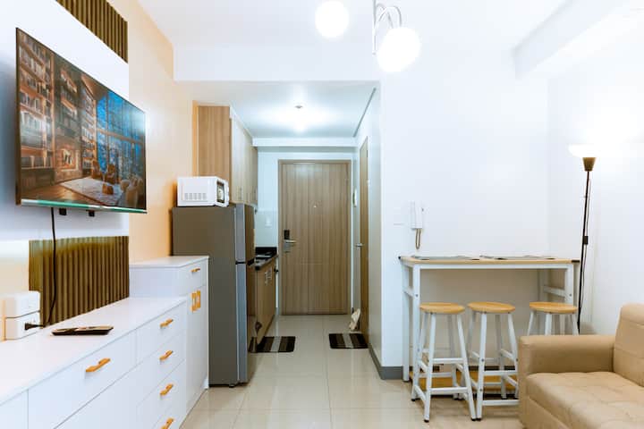 Azure Twin Suite Up To 10 @ Mall Of Asia Complex - Manila