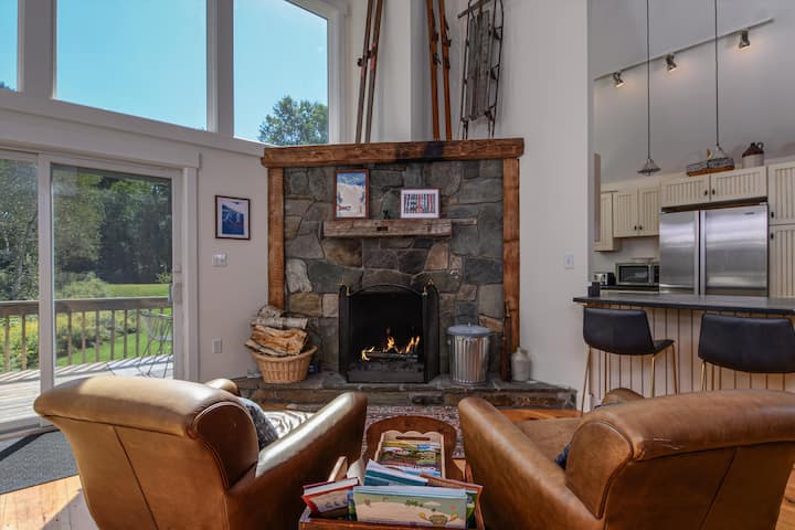 3 Br/2.5 Bath Home With Private Hot Tub - Ludlow, VT