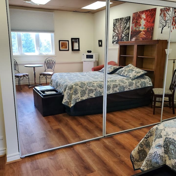 Beatrice Room - Owen Sound