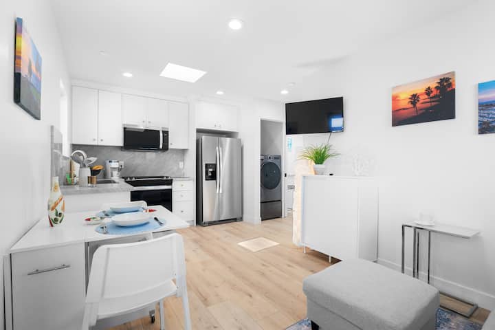 Newly Renovated Cottage | Close2beach | - Huntington Beach, CA