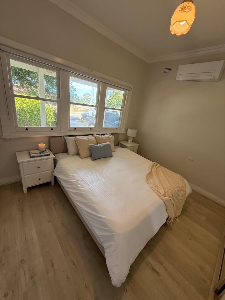 Family Friendly Beach House In The Heart Of Town - Lakes Entrance