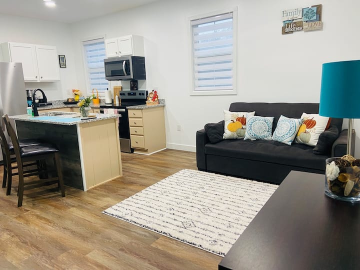 The Hidden Gem – Serene Vibes In A Prime Location - Williamsburg, VA