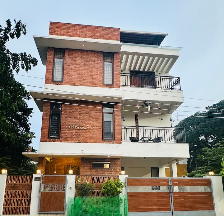 Aarudhra Homestay - Chennai