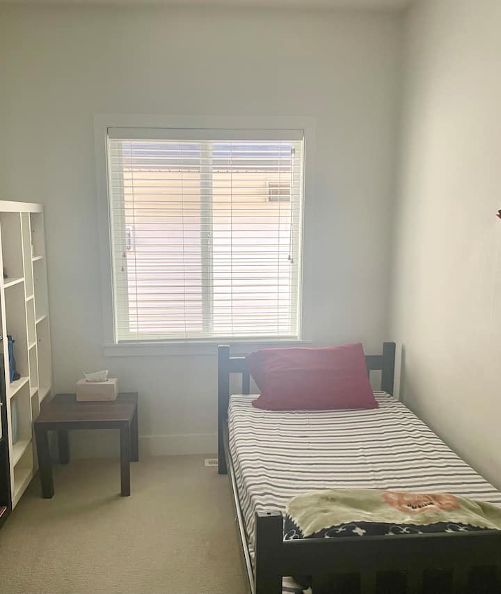 A Small Room For Your Rest, For A Single Person. - Langley