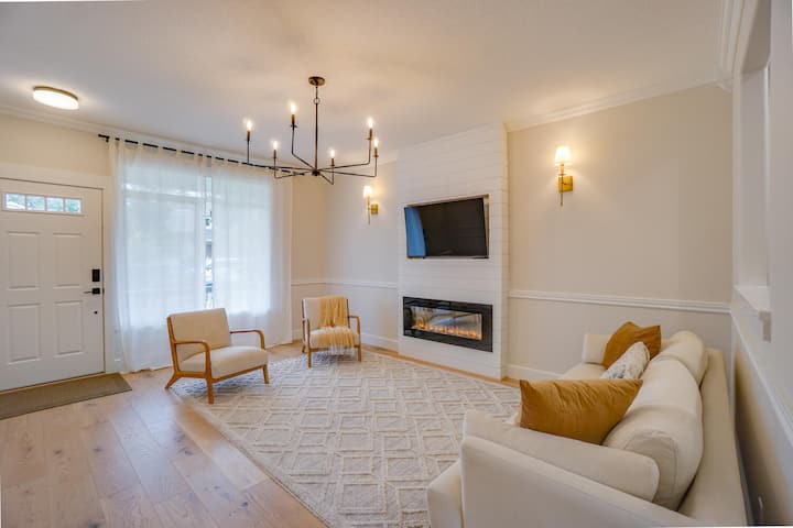 Modern 3br | Loft, Terrace & New Remodel, Sleeps 6 - Vancouver, WA