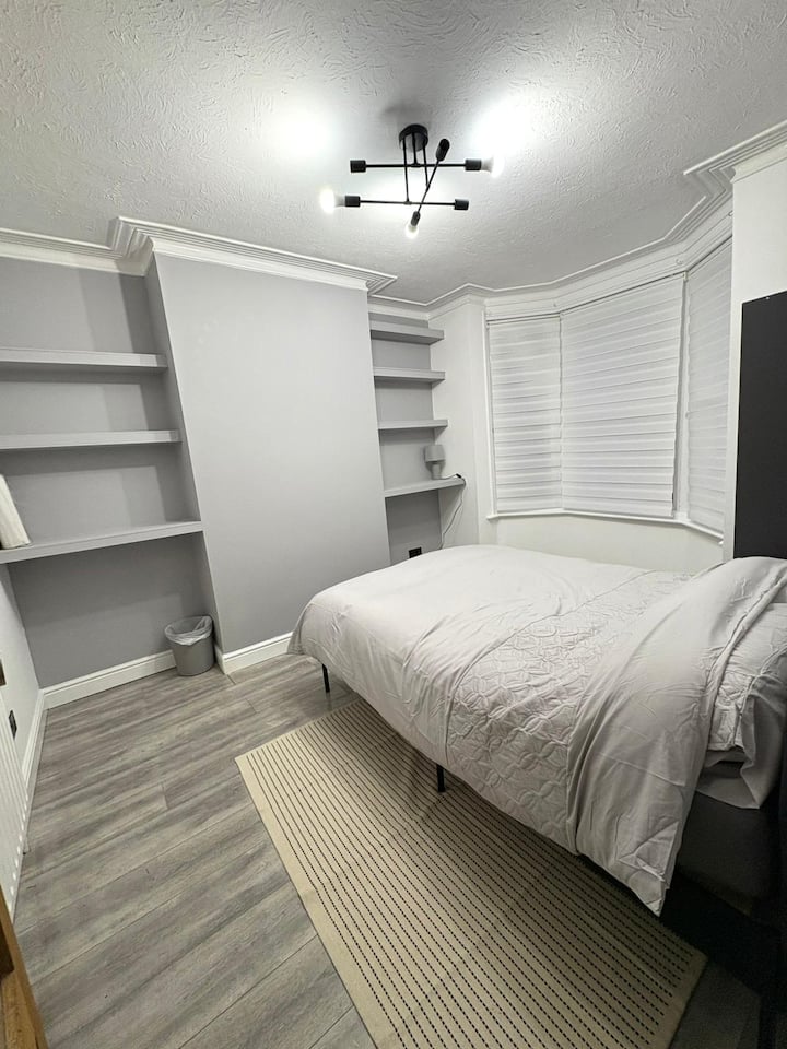 Double Room In Shirley, Southampton - 修咸頓