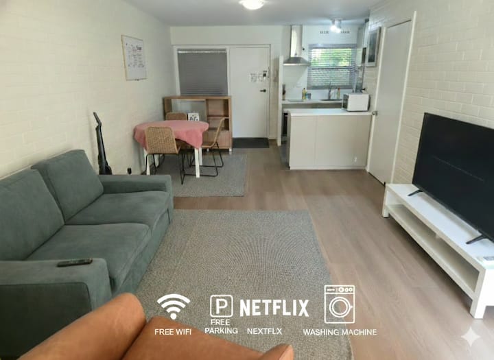 Applecross Cozy Base Near River And Transport - Riverton, Australia