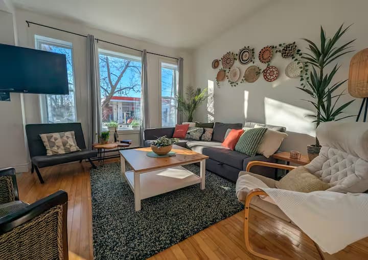Quartier Branché | 9 Pers • 2 Ch • Clim• 2 Parking - Québec City