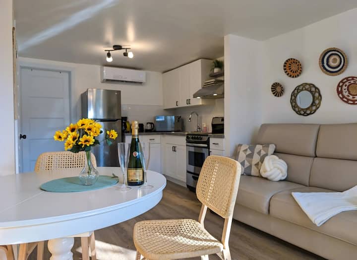 Cœur De Limoilou | 6 Pers • 2ch • Clim • 1 Parking - Quebec, Canadá