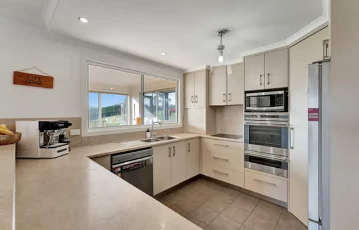 Coralie Park Farm Stay - Devonport