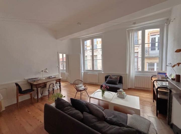 Patrimoine & Modernité Au Centre Du Vieux Lyon - Lyon