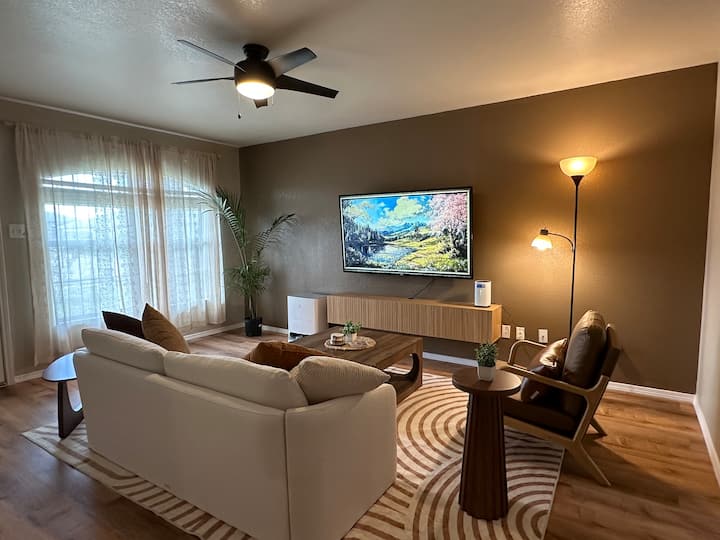 Cozy 3br | 10 Min Base | Walk To Walmart & Heb - Killeen, TX