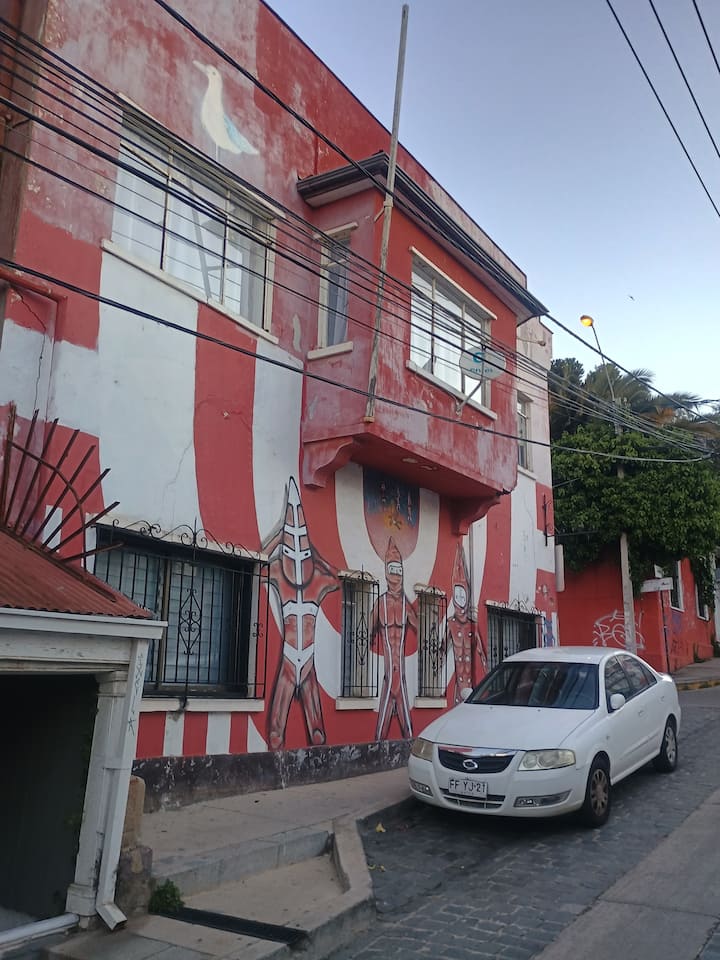 Hostal Mirador Valparaíso. - Valparaíso, Chile