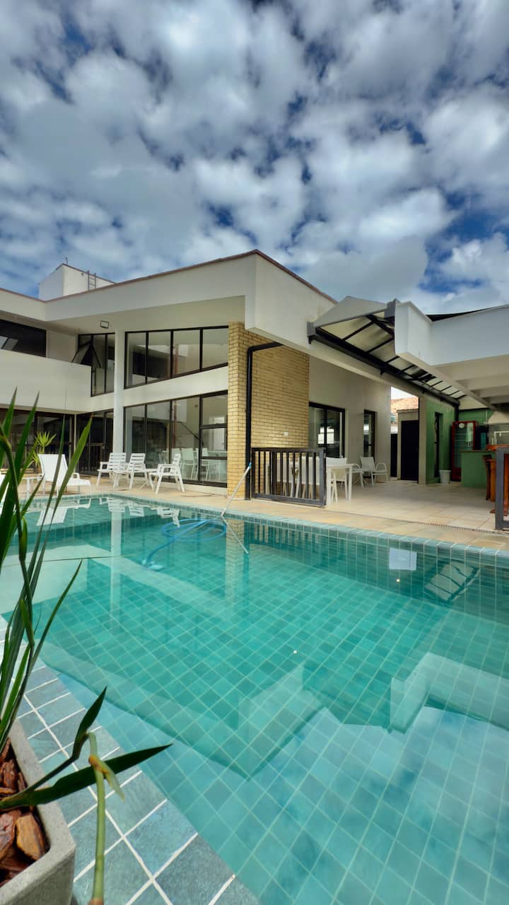 Casa 6 Quartos- 100mts Enseada - Até 25 Pessoas! - Guarujá