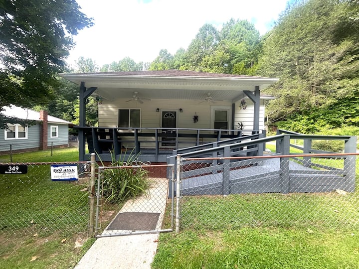 Skyhigh On Crumpler Mt - Northfork, WV