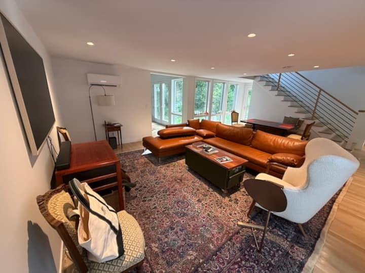 Hillside Chalet - Wellesley, MA