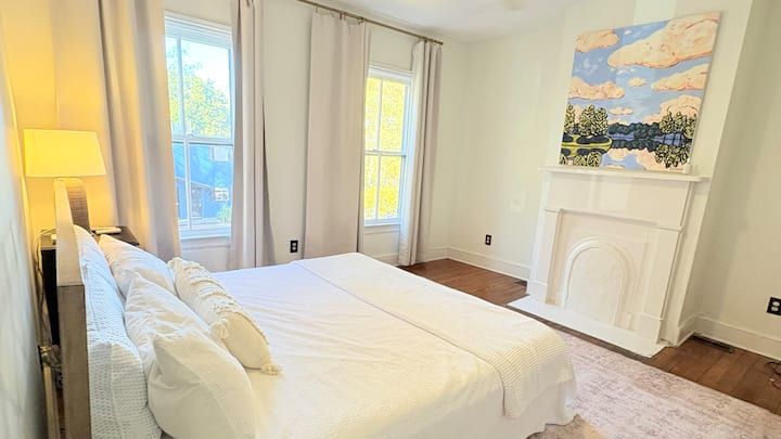 Neighborly And Neat In The Heart Of Church Hill - Richmond, VA