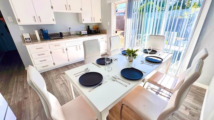 Relax, Stay, Smile Herefeel The Comfort And Warmth - Citrus Heights, CA