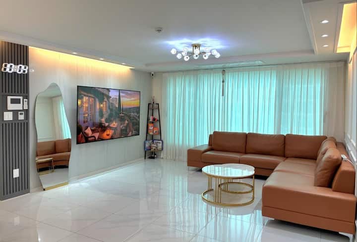 Incheon Stay
구월로데오10분#문학ic30초#송도10분#지정주차#전기차충전#닌텐도 - Incheon