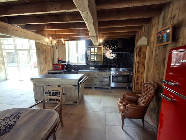 La Belle éChapée In Kunstdorp Watou - Poperinge