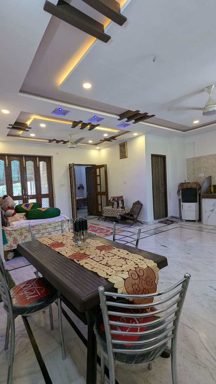 Modern Stay With Umaid Palace View - Ac & Wi-fi - Jodhpur