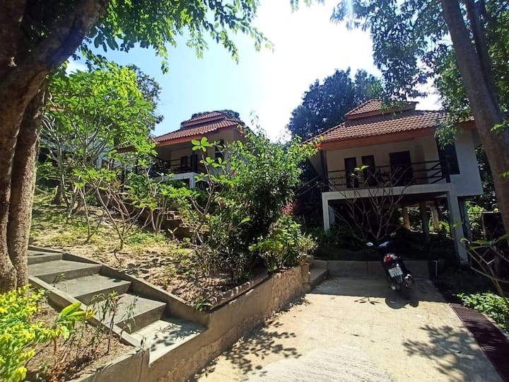 Koh Tao Leelawadee Sairee Jungle - タオ島