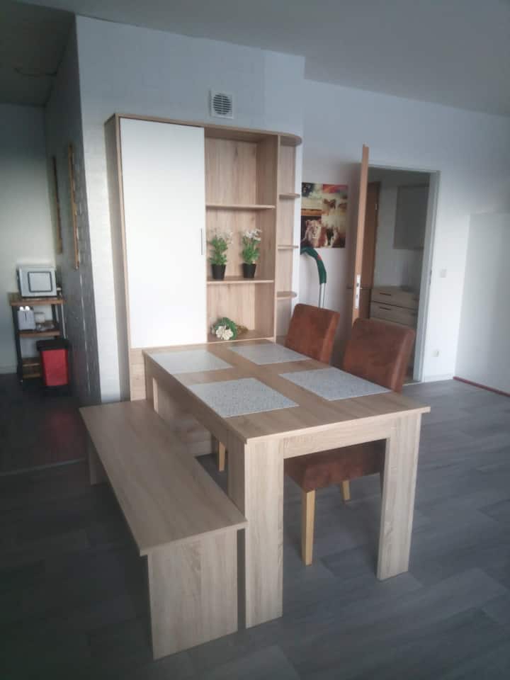 Kleine, Geräumige Wohnung Citynah! - Voerde (Niederrhein)