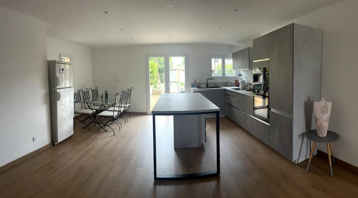 Grand Appartement Moderne Avec Jardin à Lunel - Lunel
