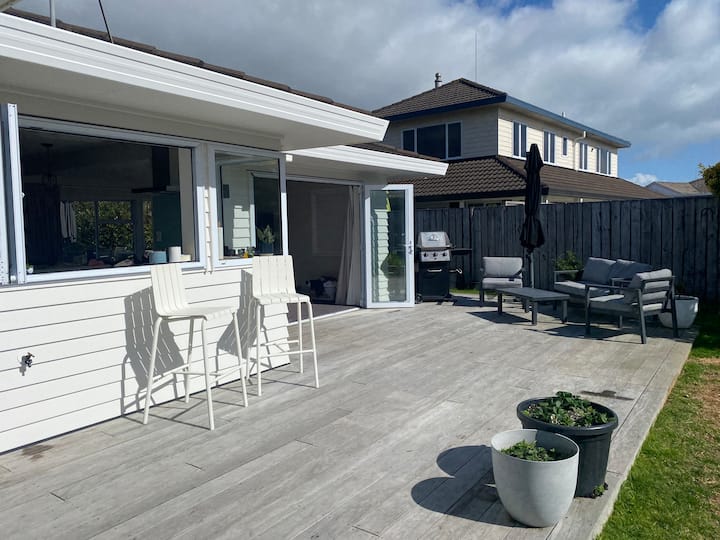 Spacious And Modern Family Home - マウント・マウンガヌイ