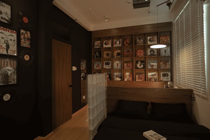 Blinding Lights | Hidden Private Room – Central D3 - Ciudad Ho Chi Minh