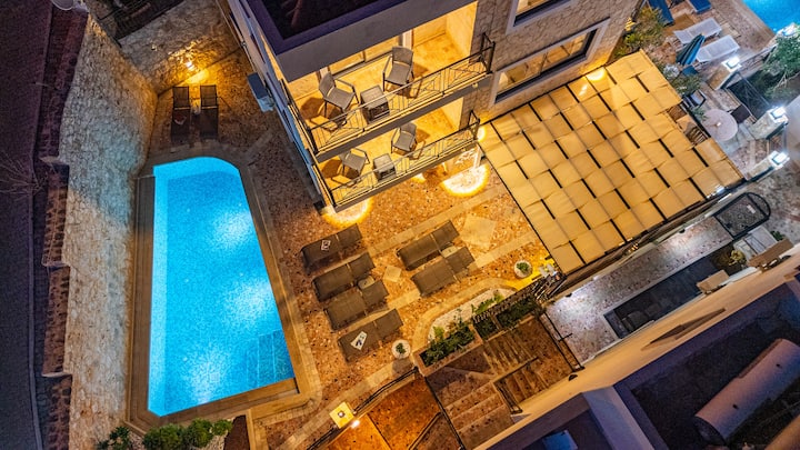 Villa Pearl, Kalkan Merkezde Yer Almaktadır. - Kalkan