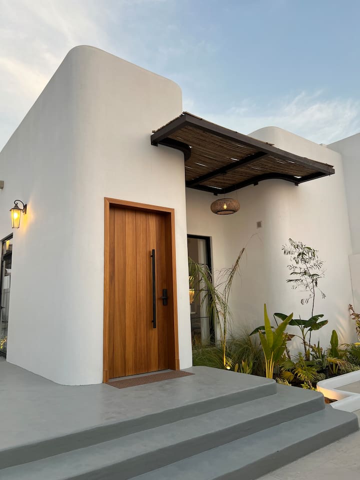 Uns Chalet - Free Breakfast - Oman