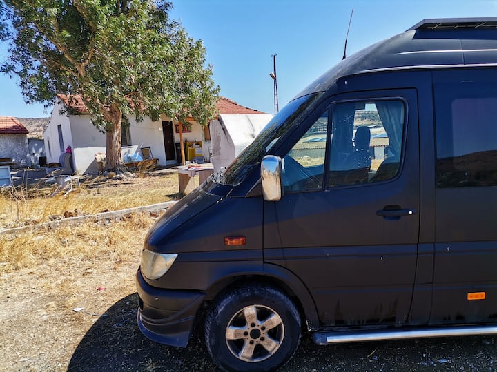 80 Dönüm ÇIftlik Içerisinde Karavan - Foça