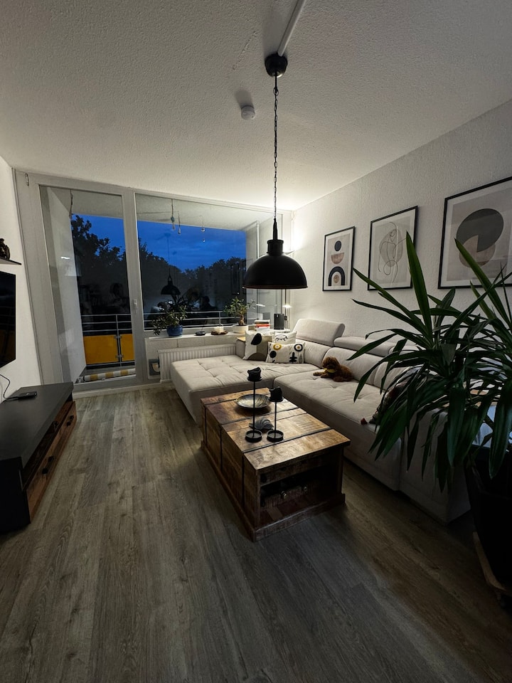 Zentrale Wohnung | Direktbahn Dom Hb & Flughafen - Colonia