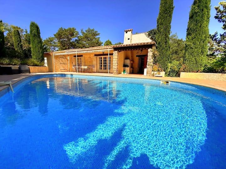Maison Provençale Climatisée Avec Piscine - Tourtour