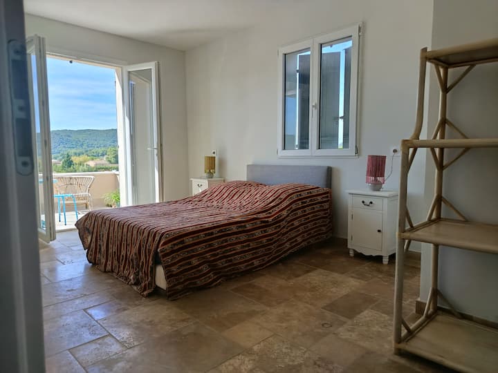 Chambre Confortable, Terrasse Privée Dans Maison - Vaison-la-Romaine