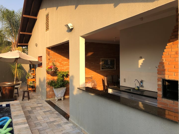 Casa Com Churrasqueira E Piscina Oba Votu - Votuporanga
