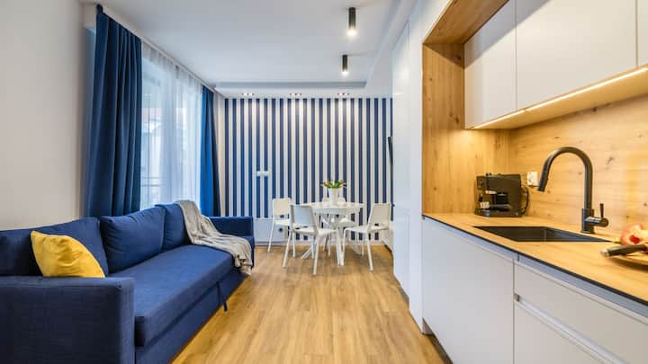 Przestronny Apartament Z Odkrytym Basenem - Krynica Morska