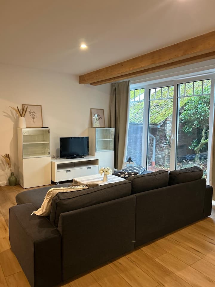 Gemütliche Und Neue Landwohnung Mit Gartenblick - Wiefelstede