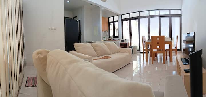 D'lapan Satu Guesthouse Bandung - Indonesia