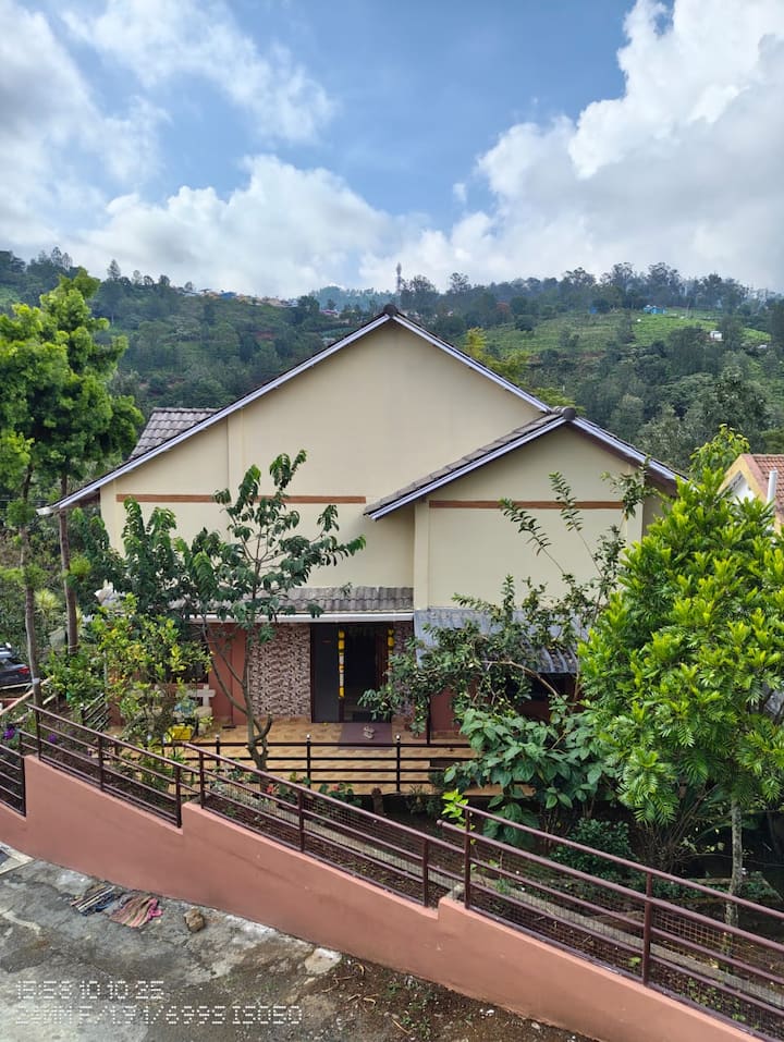 Pleasant Stay Coonoor-a Serene Hillside Retreat - Coonoor
