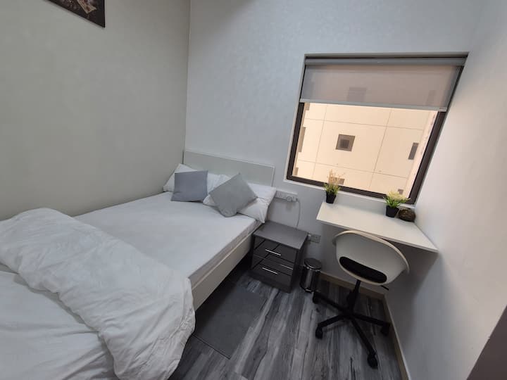 Private Room With Bath Near Metro/ Jbr Beach - Dubai