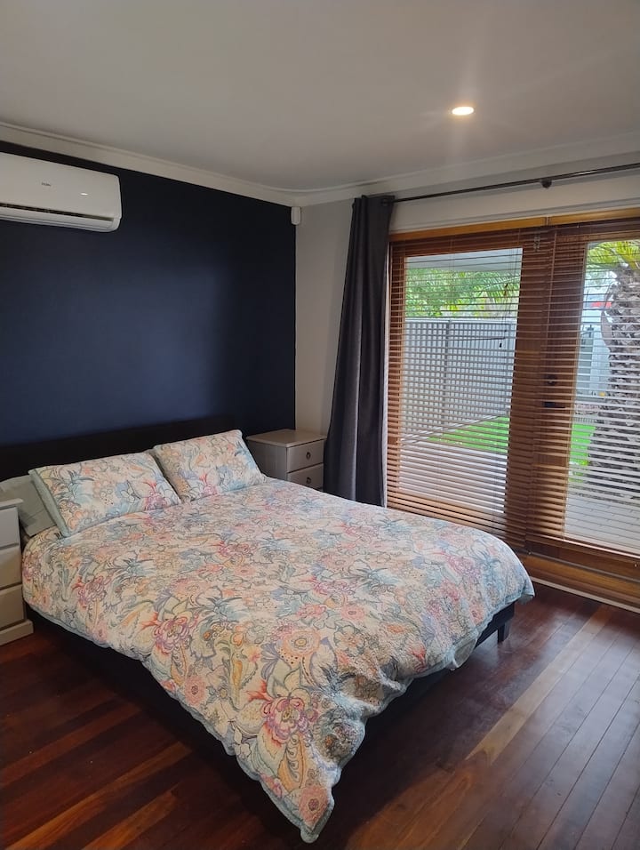 Beautiful Family Home In Excellent Location - Kingsley