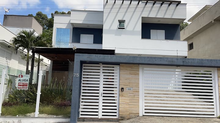 Casa Moderna E Aconchegante No Centro De Criciúma - Criciúma