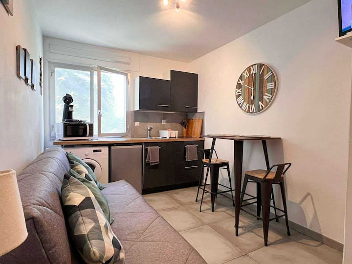 Studio Cosy Au Port De Hyères - 伊埃雷